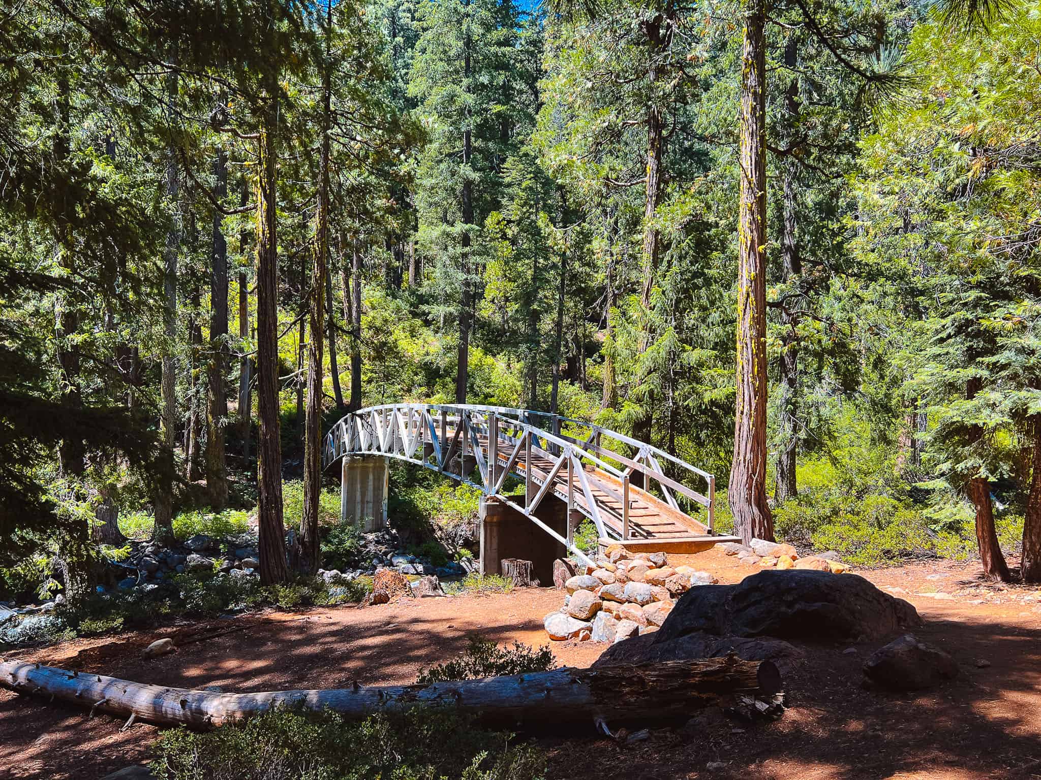 Backpack the 4 Lakes Loop via Swift Creek: Trinity Alps Wilderness